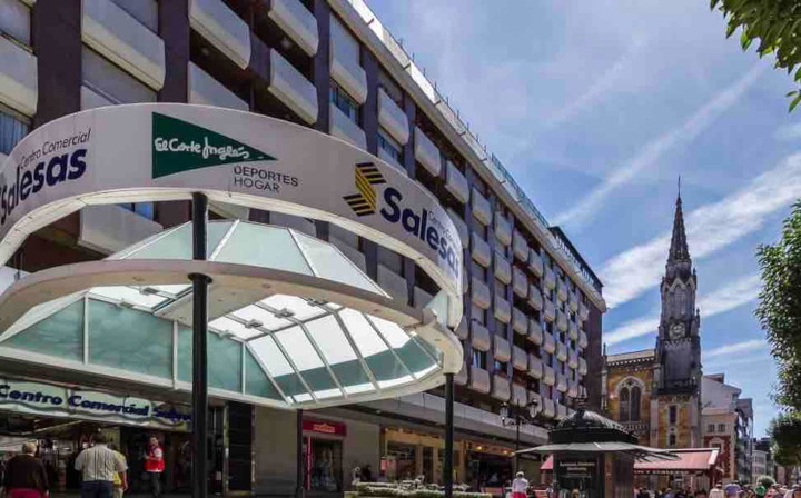 Loft, Centro, Sobre Elcorteingles Con Garaje,wifi - Spain