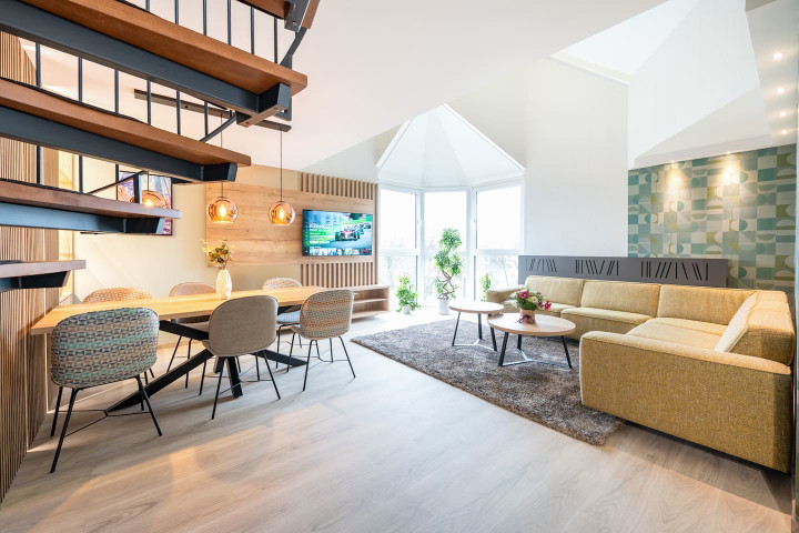 Penthouse For Up To 10 People And Terrace In The Center - Düsseldorf