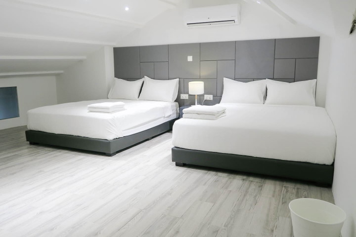 Central Cozy 2qb Room/wifi @ Somerset/orchard Area - Singapore