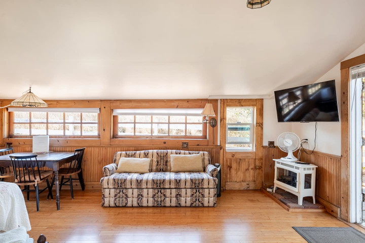 Estero Schoolhouse Guest Studio - Bodega Bay, CA