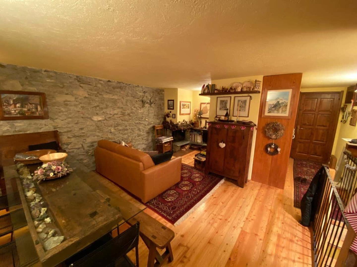 Characteristic Apartment In The Historic Center Of Verrand - Courmayeur