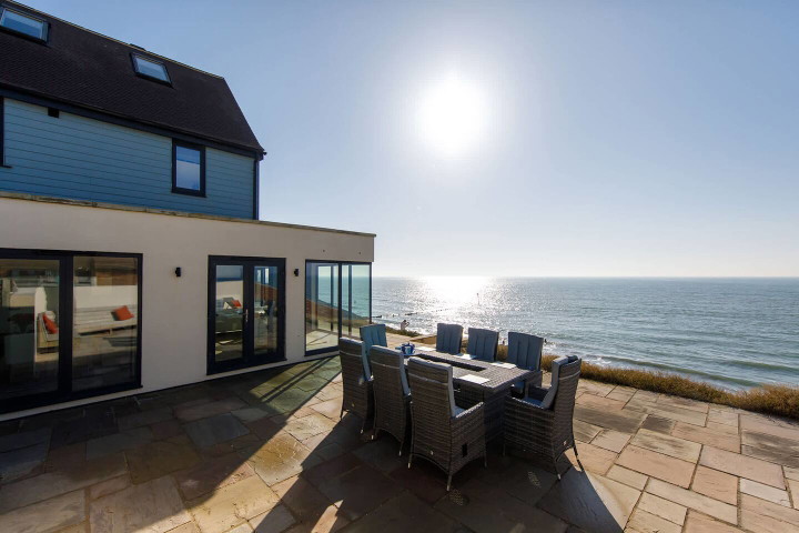 The Sea House - Ultimate Seafront Living & Sunsets - Selsey