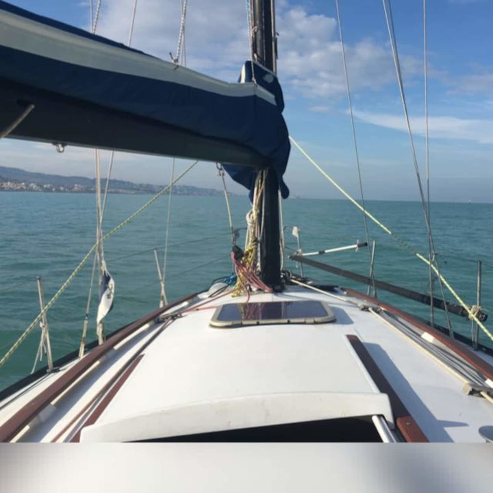 Si Dorme A Casa, Al Mare Si Va In Barca A Vela - Ancona