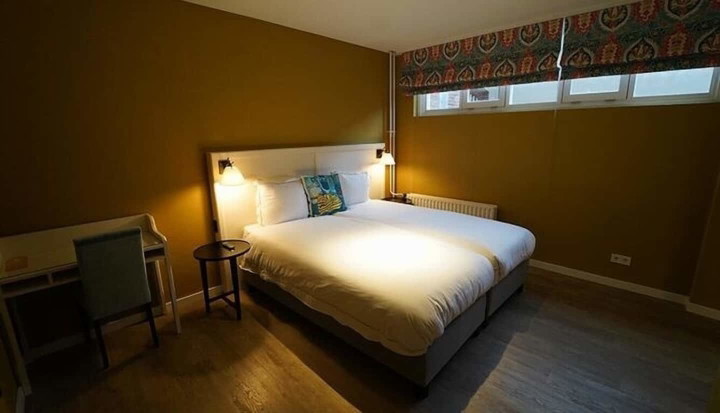 Cozy Cell Room Minutes From City Center - Egmond aan Zee