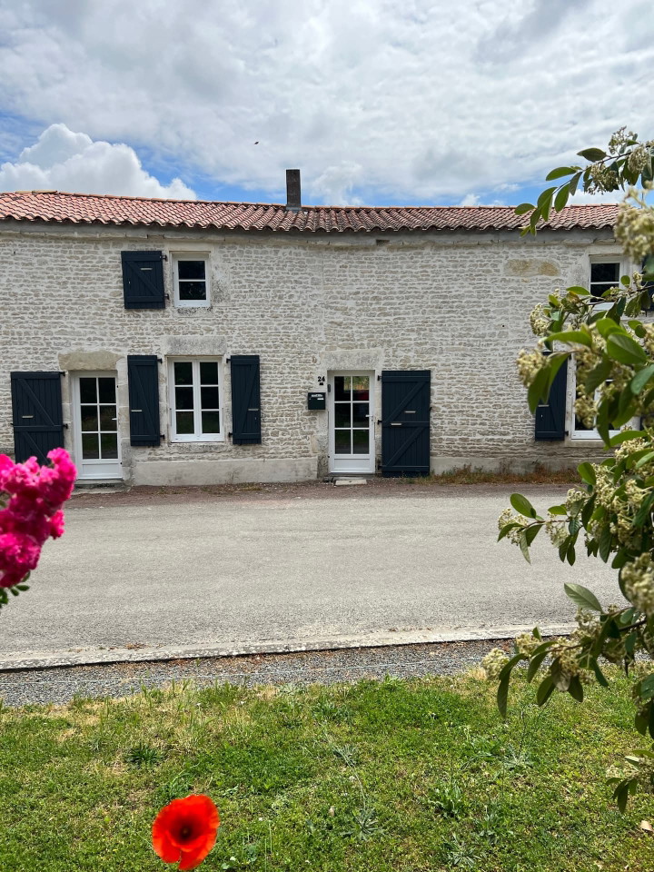Renovated Charentaise House - Marais Poitevin - Francia
