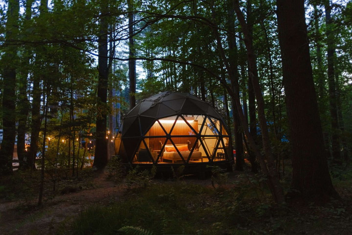 Modern Dome W/ Full Bath + Spa Access - 04 - Freeport, ME