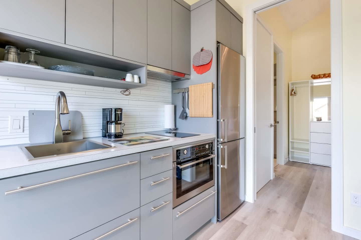 Downtown Suite Close To The Beach (Pet-friendly) - Penticton