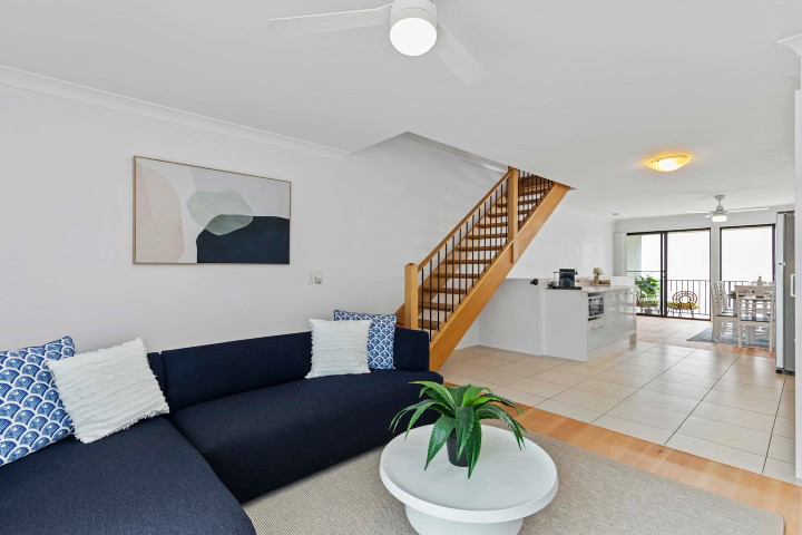 Coastal Comfort 3br Home In Heart Of Redcliffe - Redcliffe