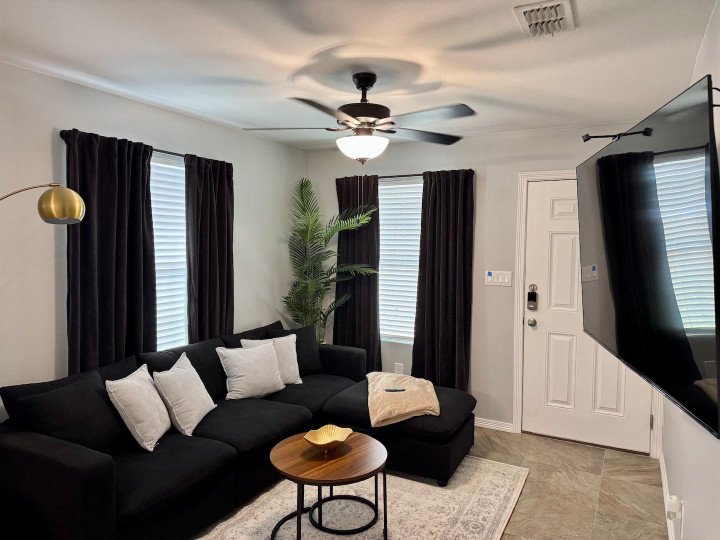 The Hideout-2 King Beds- Close To Airport/hwy-f - Harlingen, TX