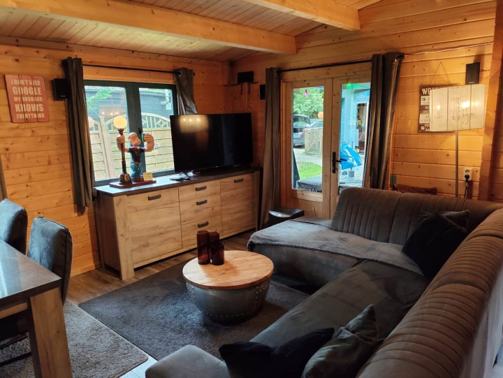 In A Quiet Location In A Wooden Chalet - Roermond