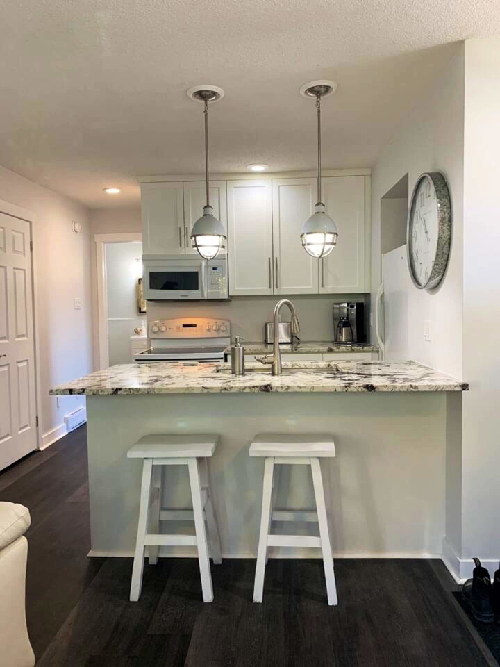 Monthly Rental - Gorgeous Collingwood 2 Bed Condo - Collingwood