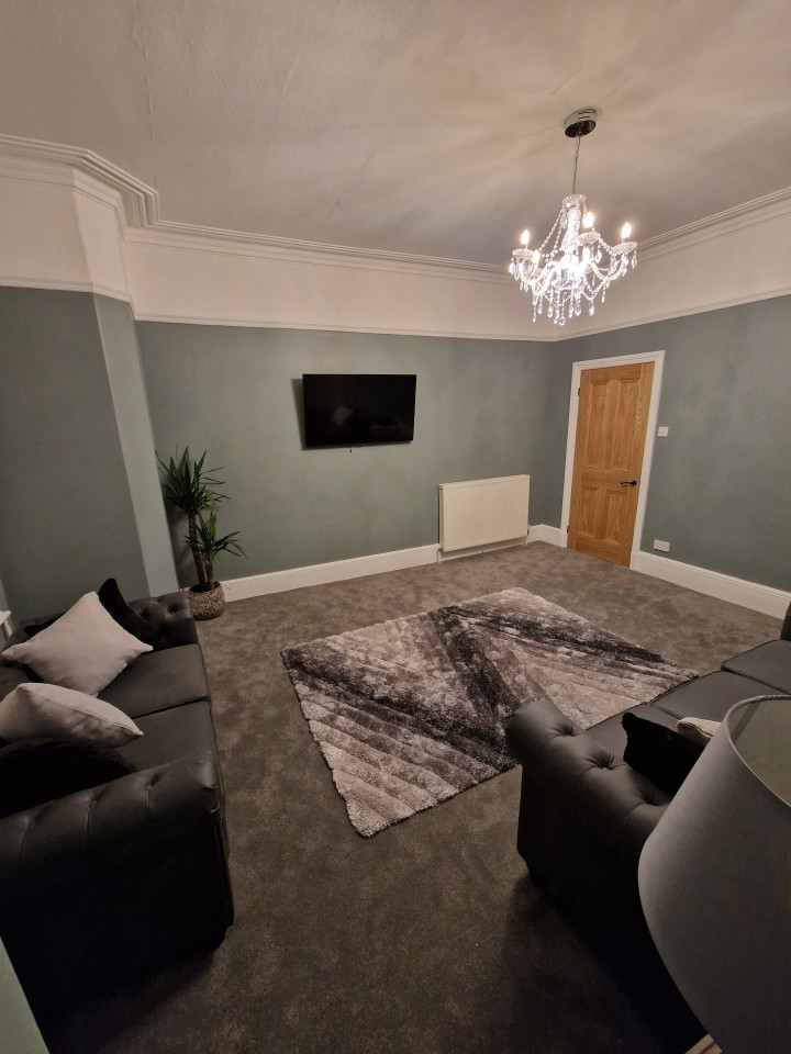 Luxury Apartment - Southport