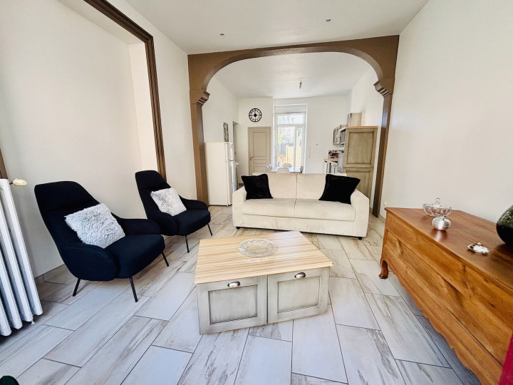 Appartement Atypique, Cour Terrasse, Dinard Centre - Saint-Lunaire