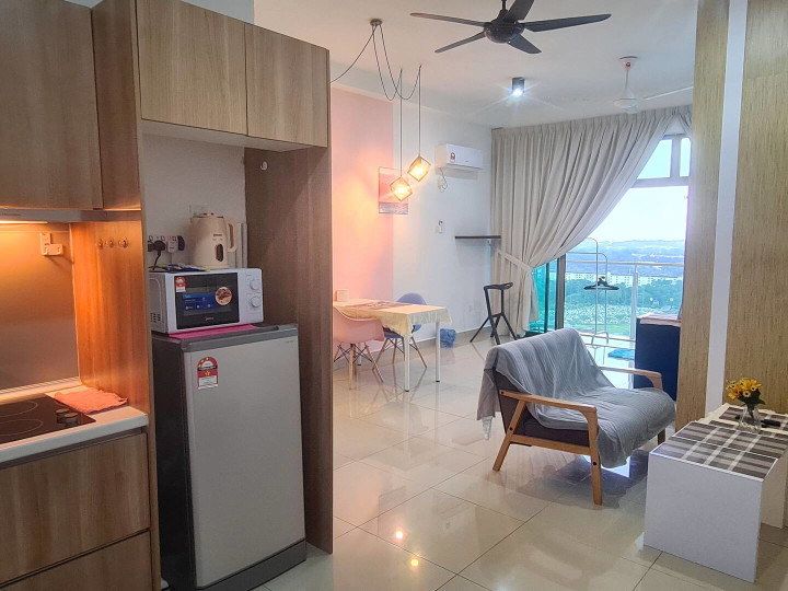 Palazio High Floor Street View Balcony Netflix - Johor Bahru