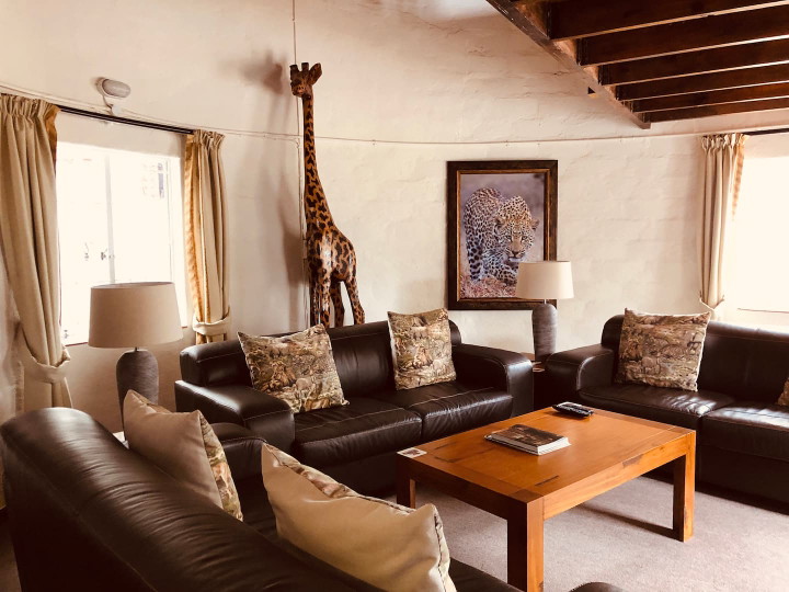 Casa Blanca On Safari. Safari In Comfort & Style. - Hazyview