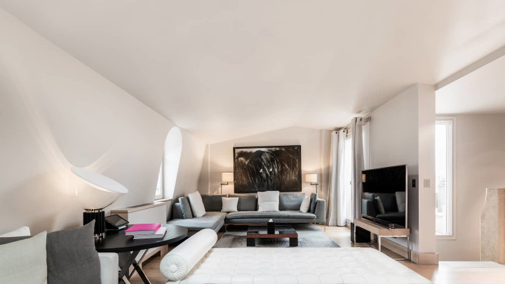 2 Bedroom Duplex Eiffel Apartment -