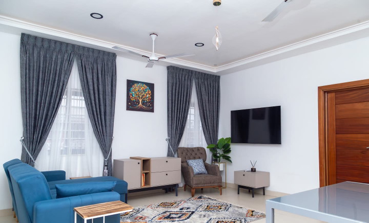 Luxury 2br Apt Kitchen Wifi-7min From Labadi Beach - Ghana