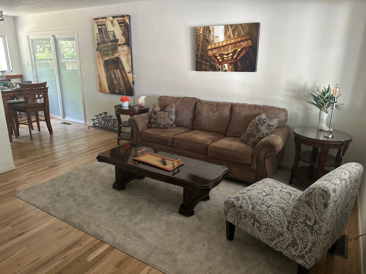 Home In Sparks /Reno
Comfy And Inviting Home - Sparks, NV