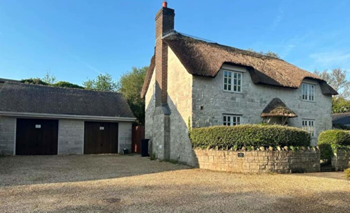 Lupin Cottage Weymouth (Hot-tub Hideout) - 도체스터