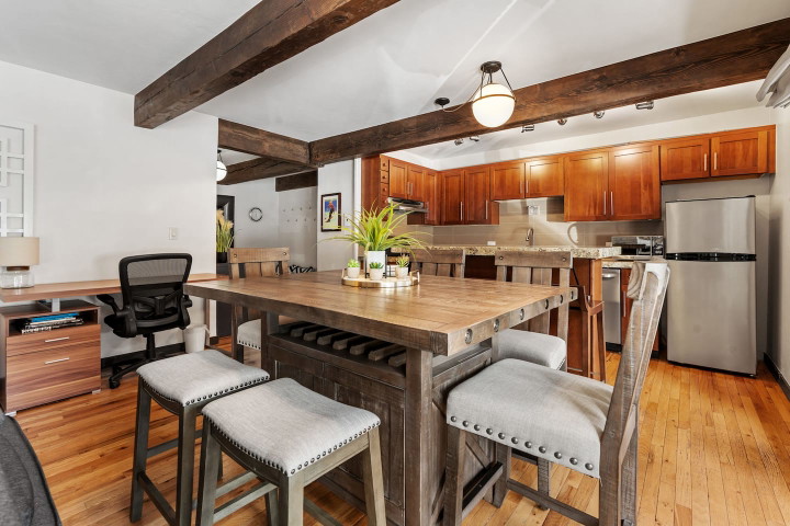 2br Aspen Condo, Pool, Hottub, A/c, Pet Friendly! - Aspen, CO