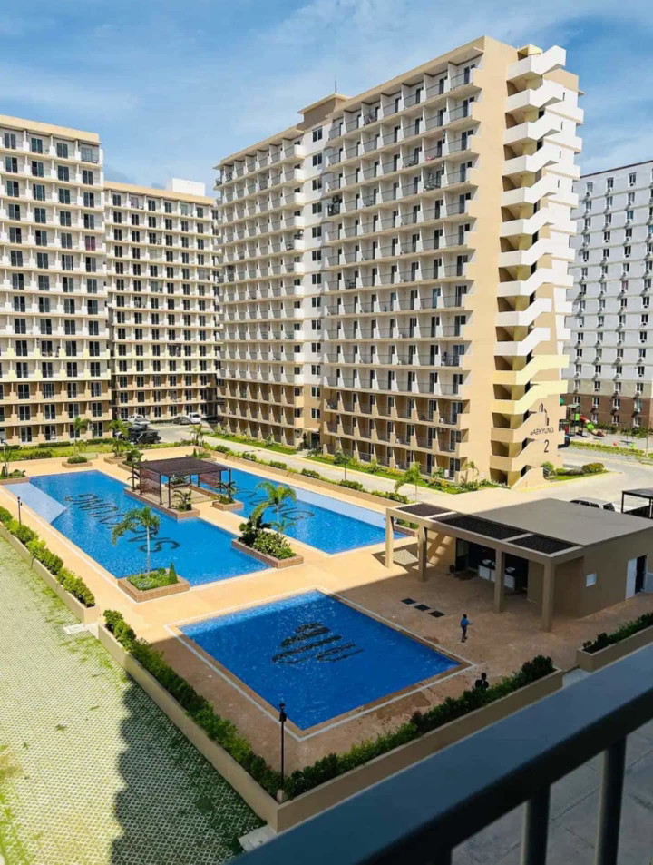 Condo Near Airport, Beach, Poolview & Strong Wifi - Lapu-Lapu City