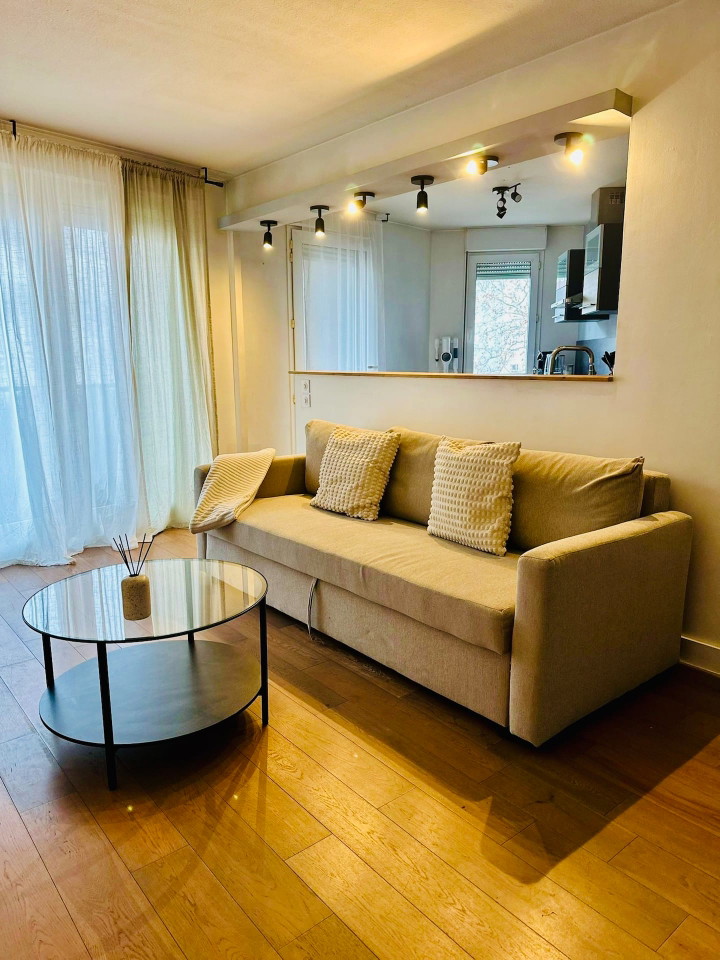 Large Bright Apartment | Balcony | Near Train Station - Lyon