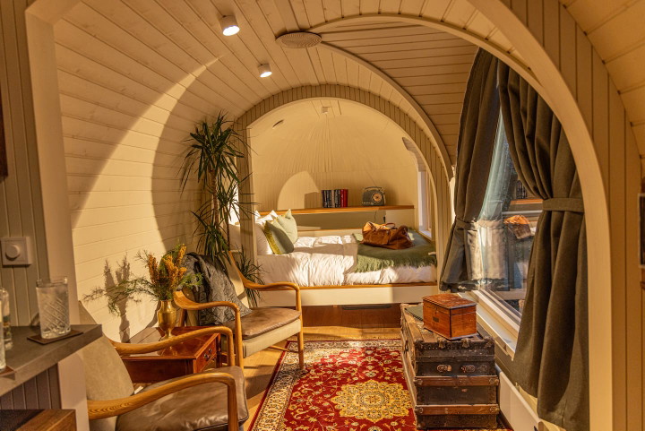 Bramble Cabin | Romantic Hideaway With Hot Tub - Tramore