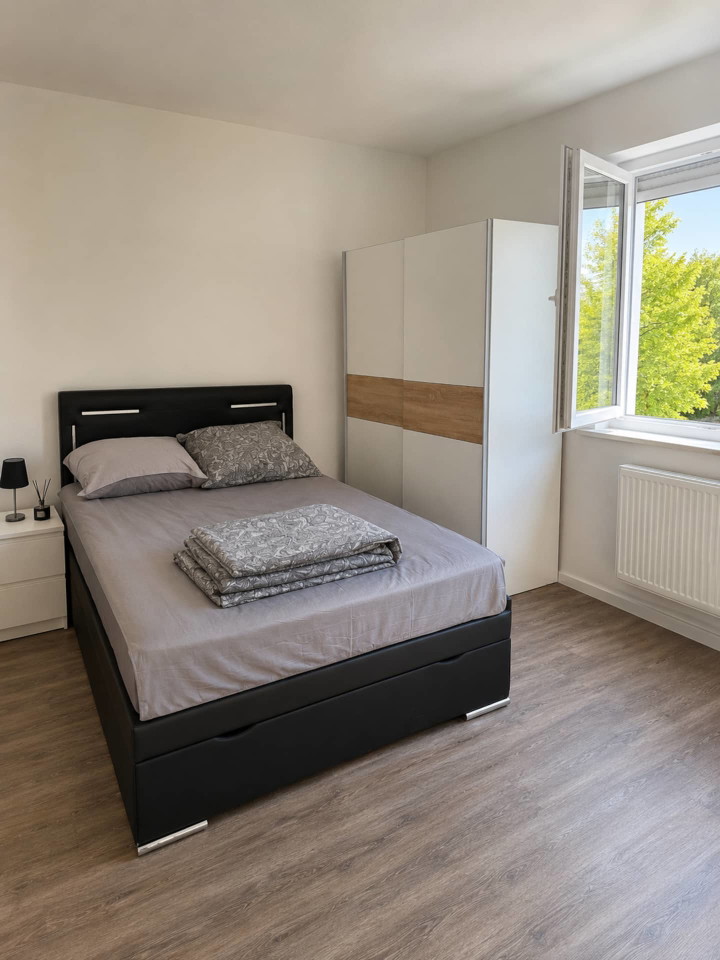 Stylisches City-apartment, Modern & Gemütlich - Gersthofen