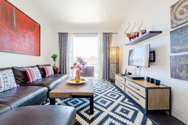 Holidayrento 2br Beachfront Building Bondi Beach - Bondi Beach