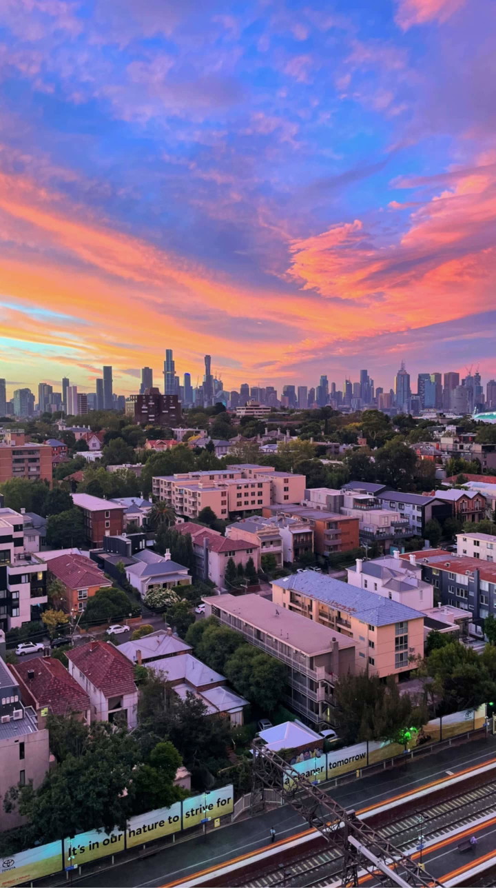 Luxury South Yarra Retreat: Pool, Gym, City Views - Melbourne