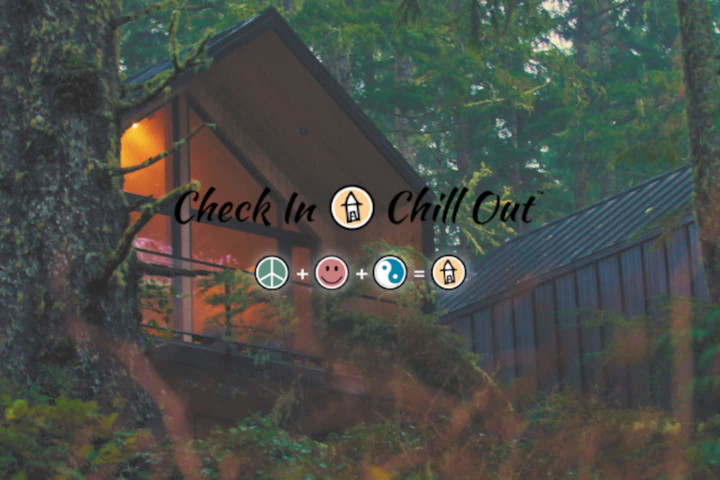 Signature Ocean Front Cabin - Ucluelet
