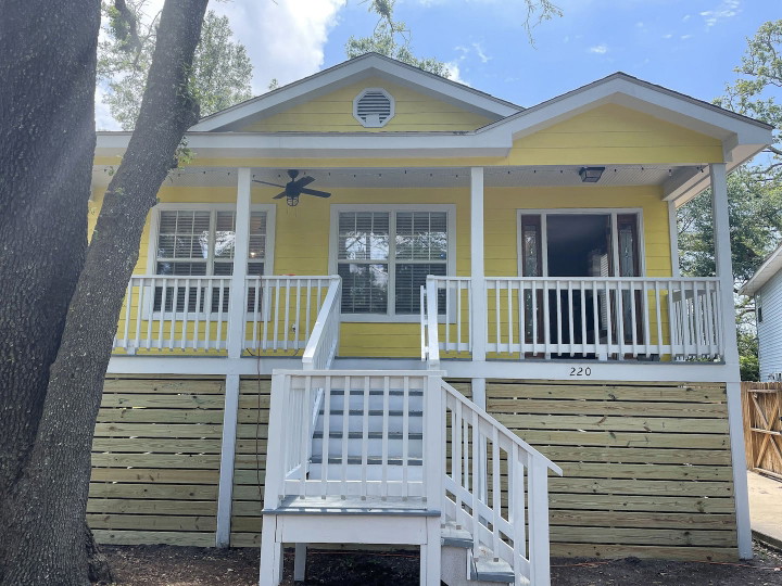 Beach Retreat - Gulfport, MS