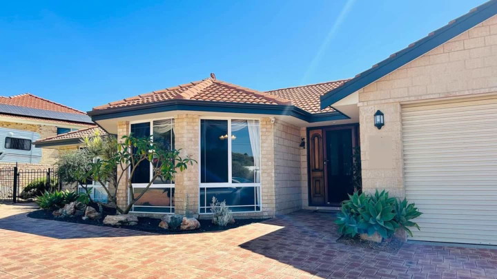 Sea Views Holiday Home- South Bunbury - 번버리