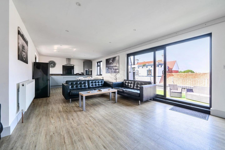Luxurious Rooftop Terrace Modern Apartment Xxxxxx - Havant