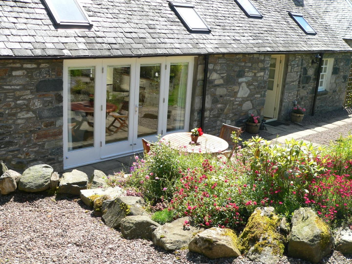 Burn Cottage - A Secluded Highland Retreat For Two - Kenmore
