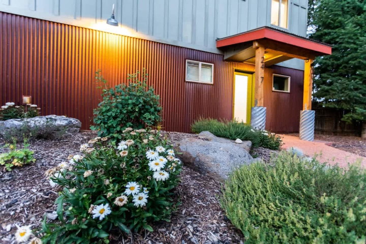 Agassiz House, 2 Bedroom, 1.5 Bath - Flagstaff
