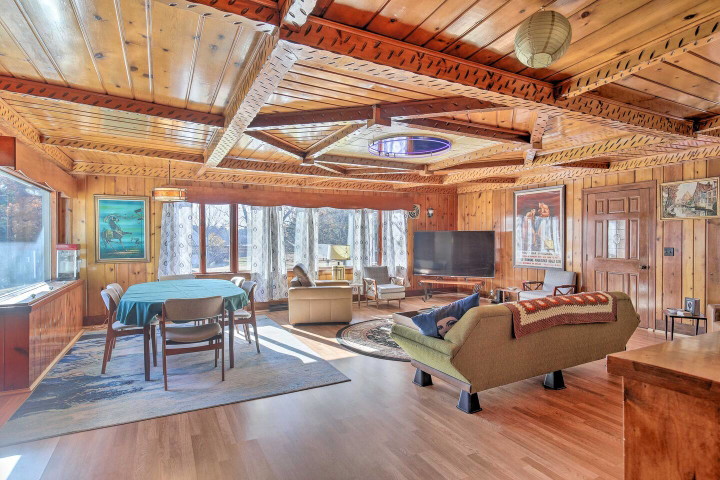 Retro Rhinelander Lake Retreat W/ Fire Pit! - Rhinelander, WI