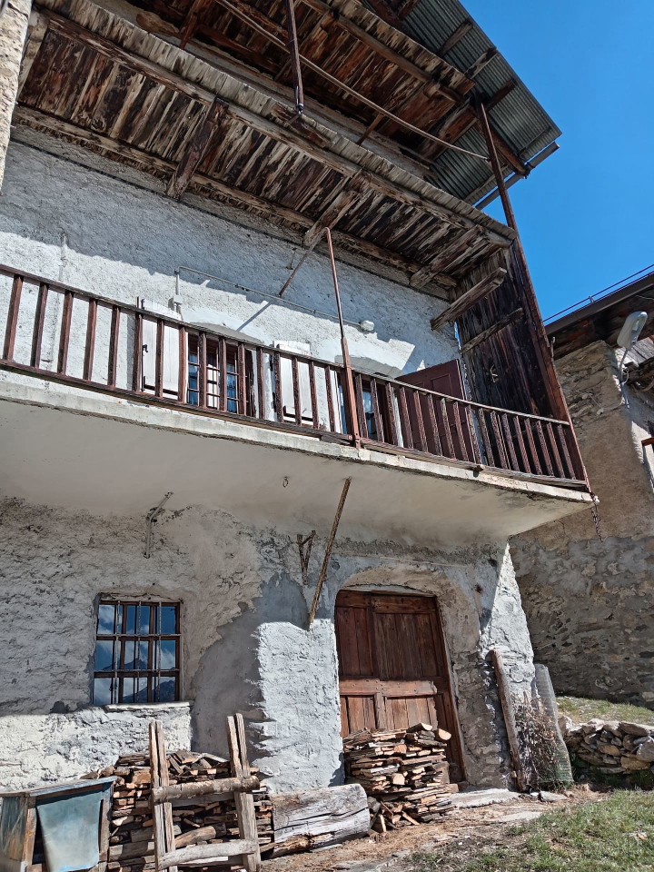 Baita Desertes Surrounded By Nature - Sestriere