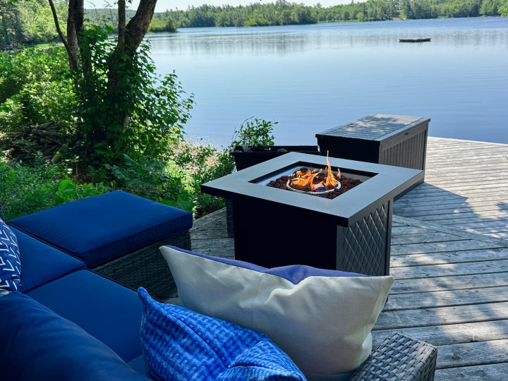 5 Star Cottage, Hot Tub, Lake, 62 Acres, Private, - Nova Scotia