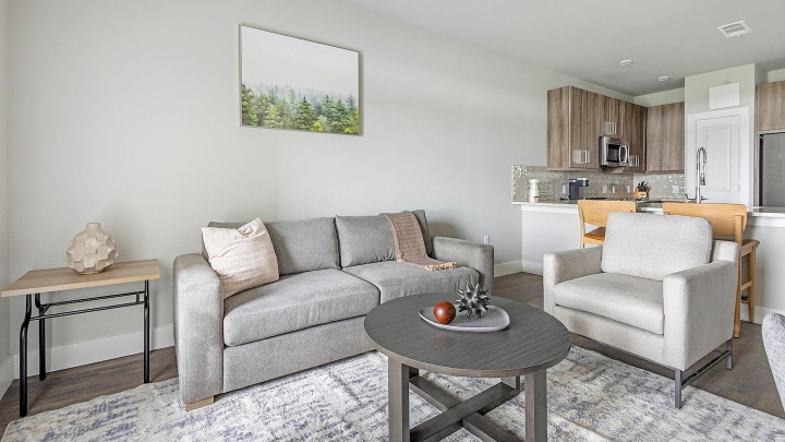 Landing | Modern 1bd, Gym, Game Room - Katy, TX