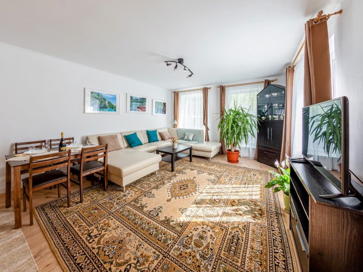 Solis A | Cosy Central Home W. Patio Walk To Beach - Constanța
