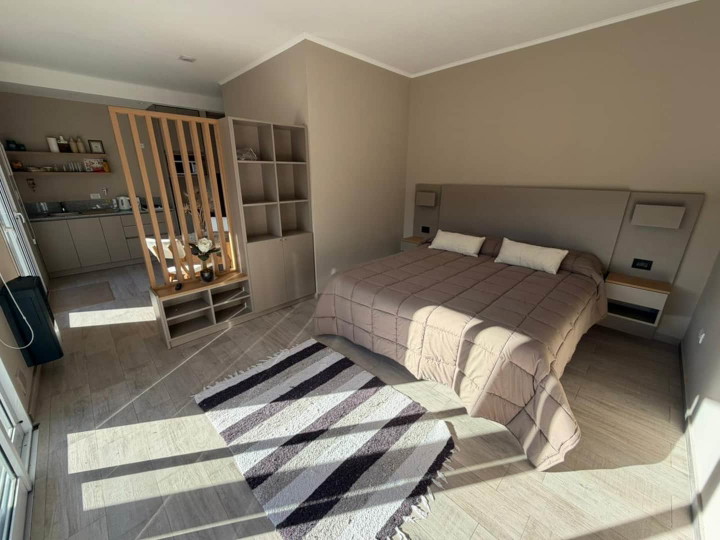 Departamento Luminoso Con Jardín Privado En Lobos - Lobos