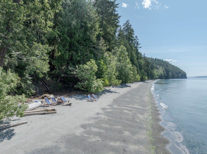 Sandy Beachfront, Hot Tub, Pet-friendly, Kayaking - Canada