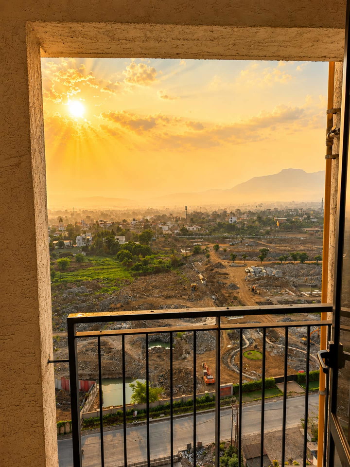 Premium Sunrise View Apartment With Premium Perks - Kalyan