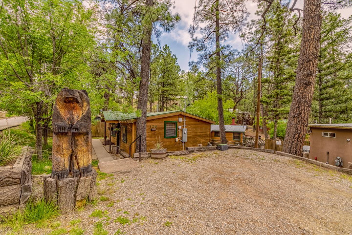 Knotty Pine | Upper Canyon Cabin Hot Tub - Ruidoso, NM