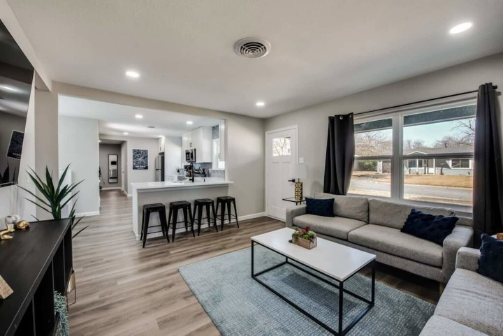 Modern Pet-friendly Home Near Stockyards+downtown - Fort Worth, TX