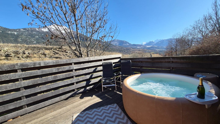 2 Chalets Privatifs + 2 Jacuzzis - Embrun