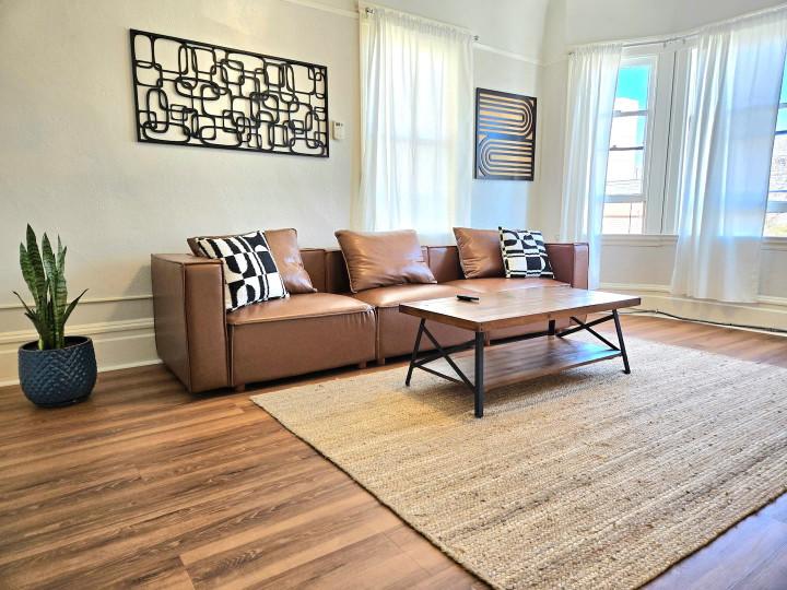 Stunning Five Bedroom In Uptown-mins To San Fran - Oakland, CA
