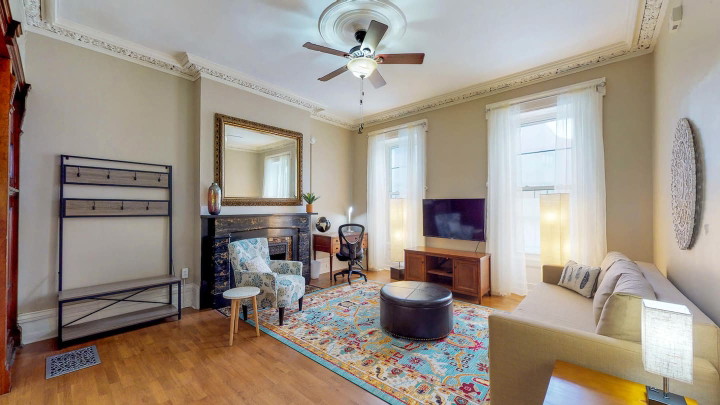 Stately Brownstone Sanctuary (King, Extended Stay) - Troy, NY