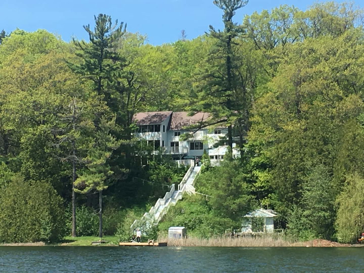 Luxury Cottage On Private Lake - Port Perry